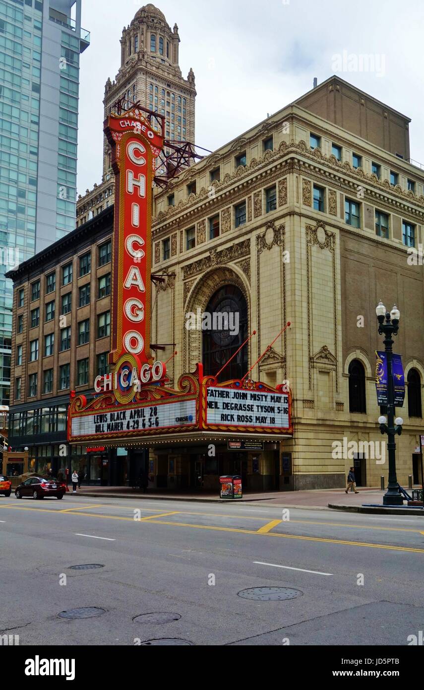 View of the landmark Chicago Theater, a historic theater in the Loop ...
