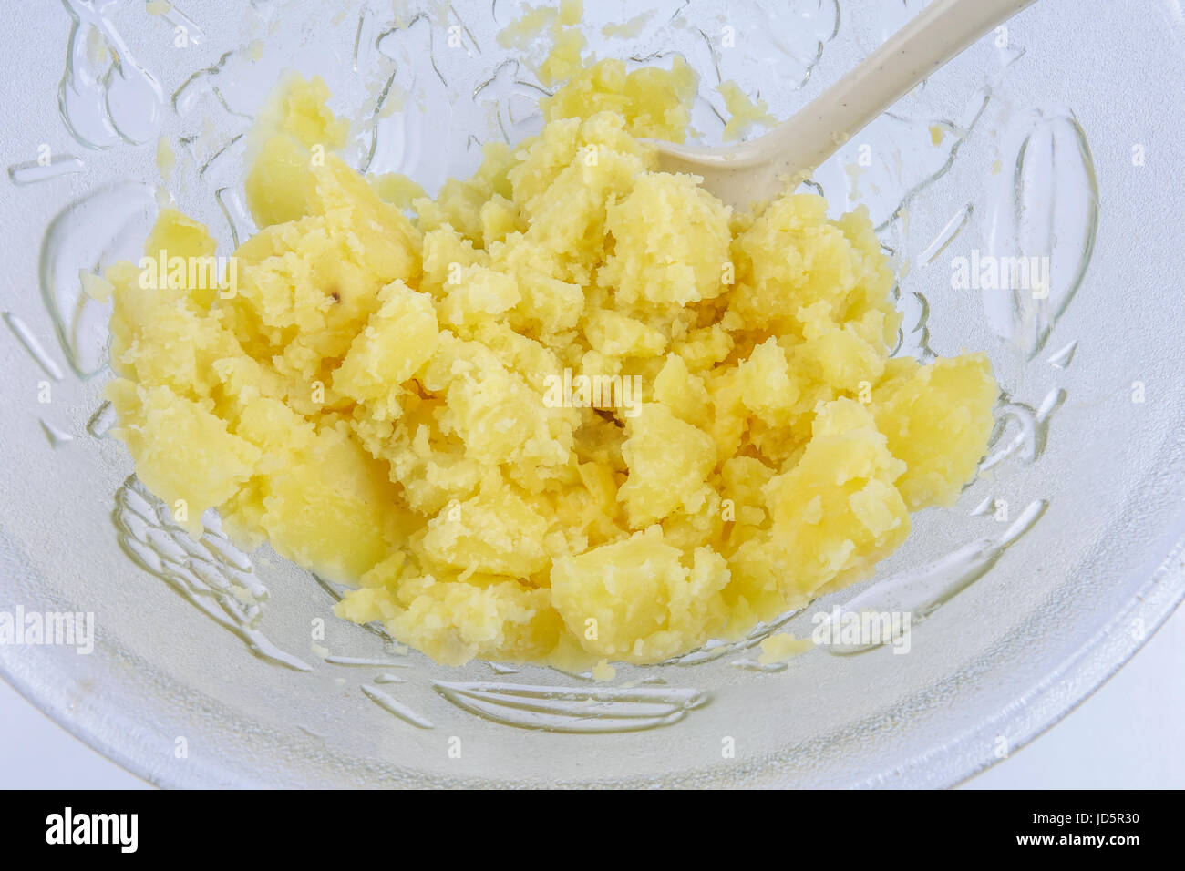 Mash potato in the making Stock Photo - Alamy