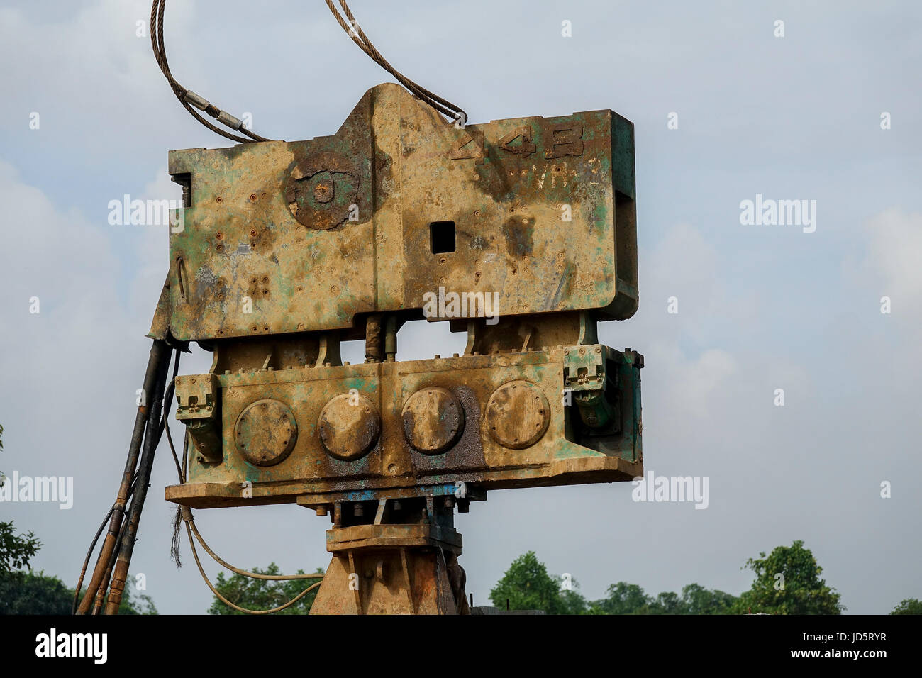 Piling machine hi-res stock photography and images - Alamy