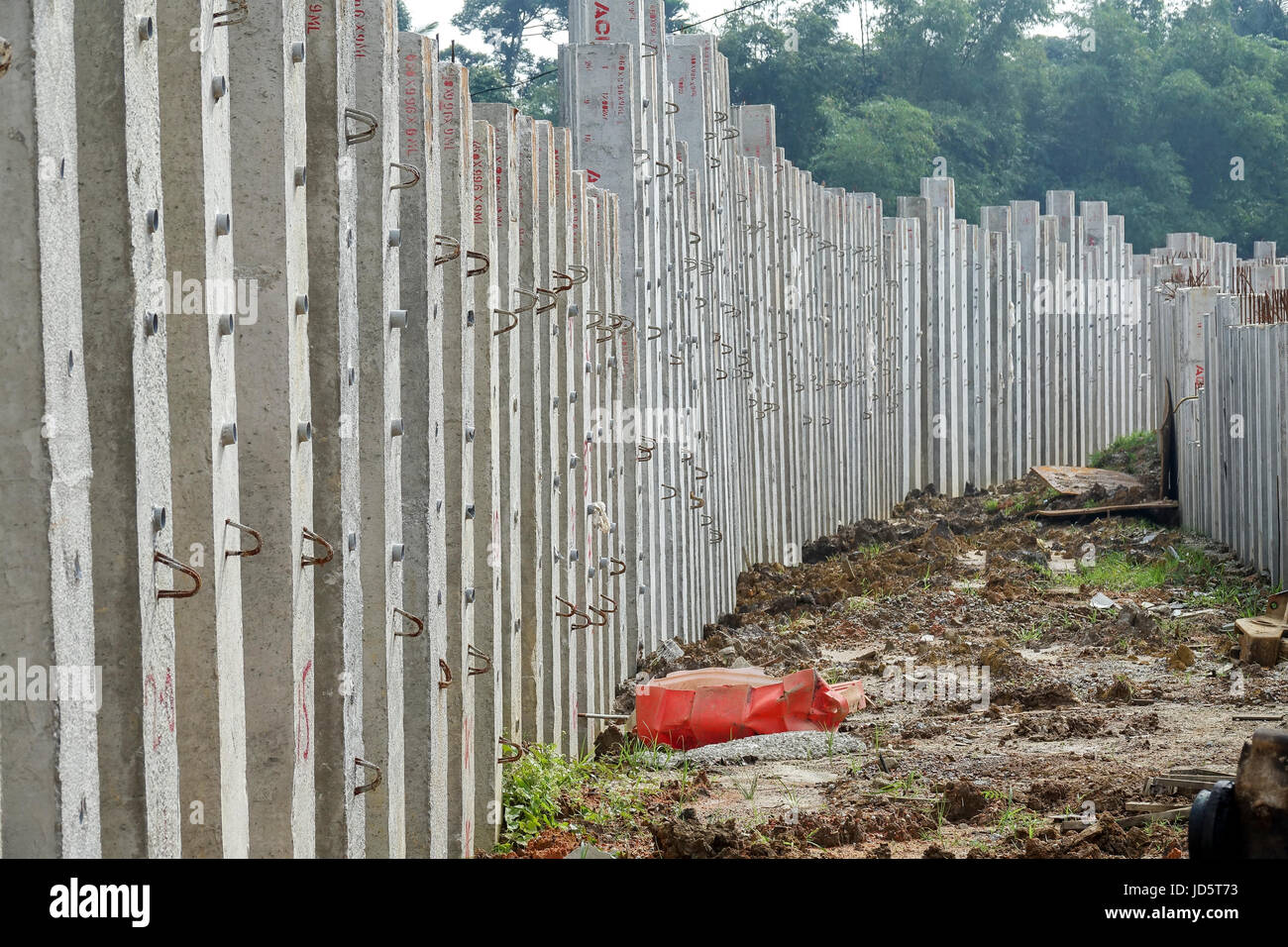 Piling machine works on a bridge pile construction Stock Photo - Alamy