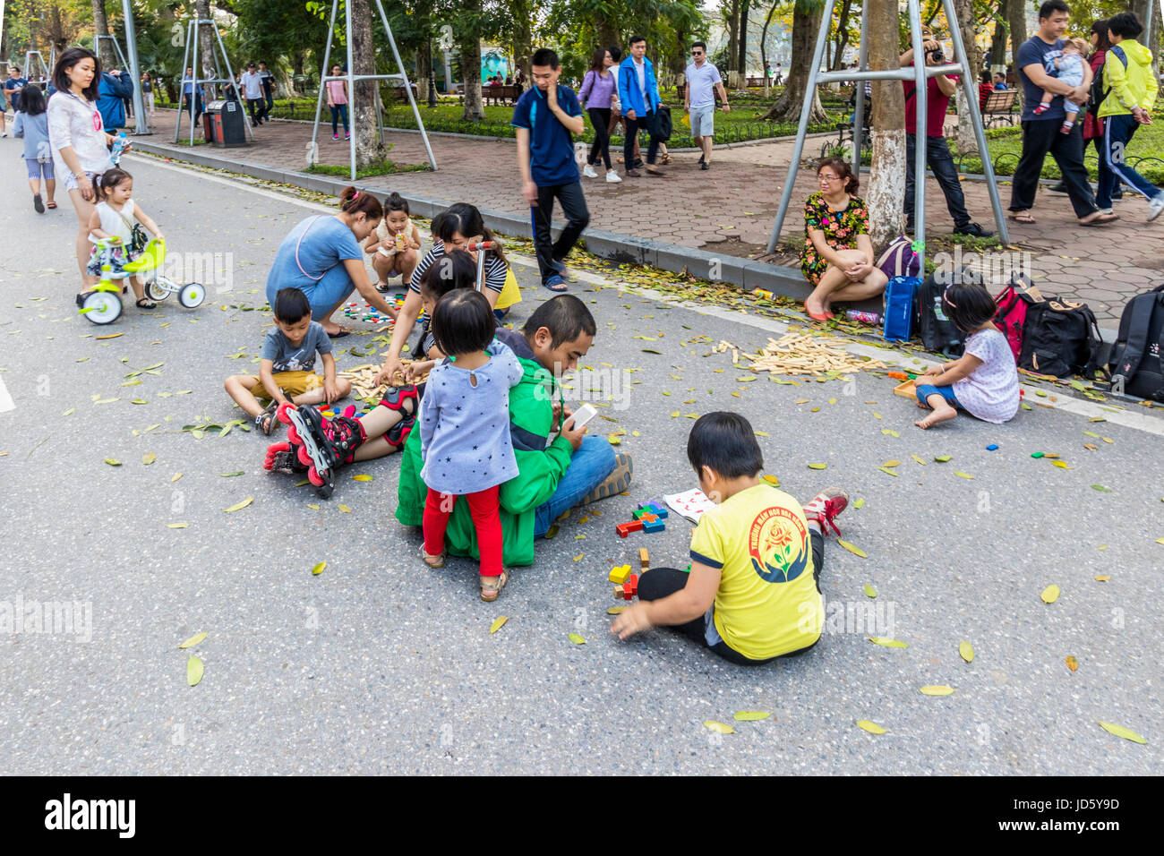 Vietnamese traditional games hi-res stock photography and images - Alamy
