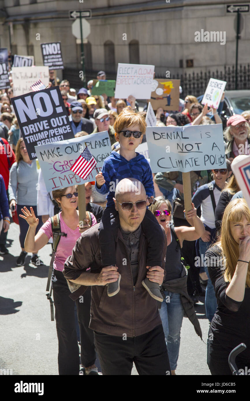 March For Truth in NYC that began by the Feredal Courthouse in lower ...