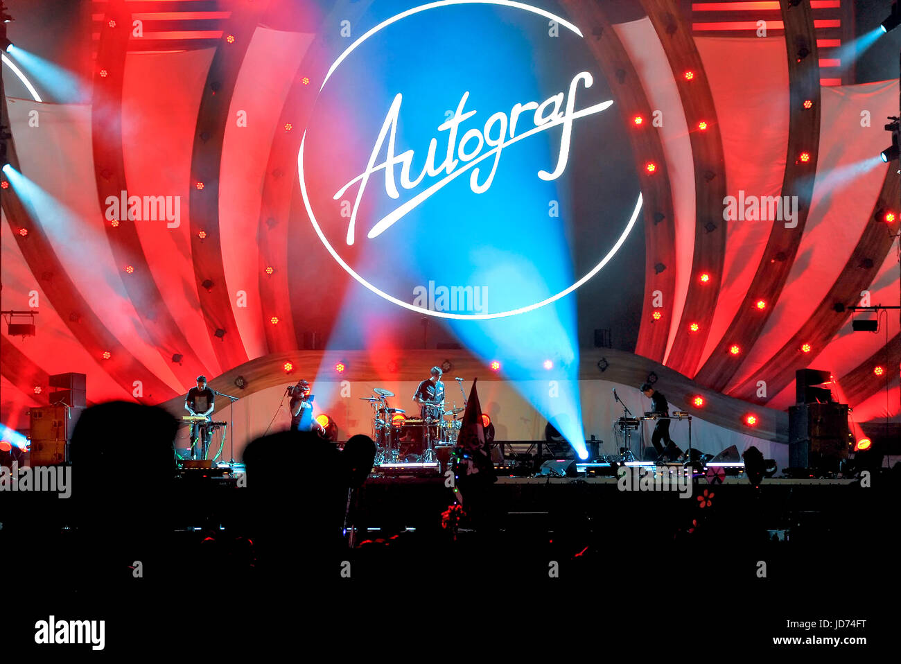 Autograf High Resolution Stock Photography and Images - Alamy