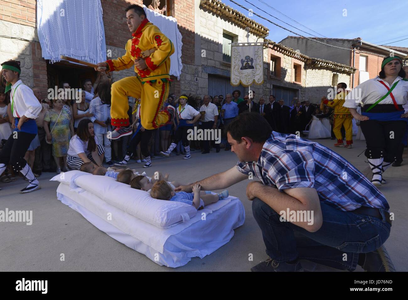 Baby jumping colacho hi-res stock photography and images - Alamy