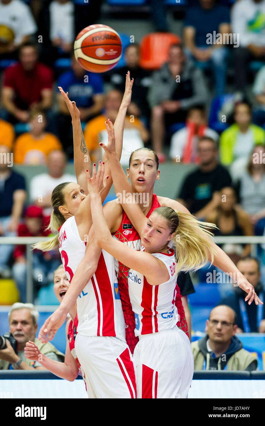 Hradec Kralove, Czech Republic. 17th June, 2017. From left: Petra ...