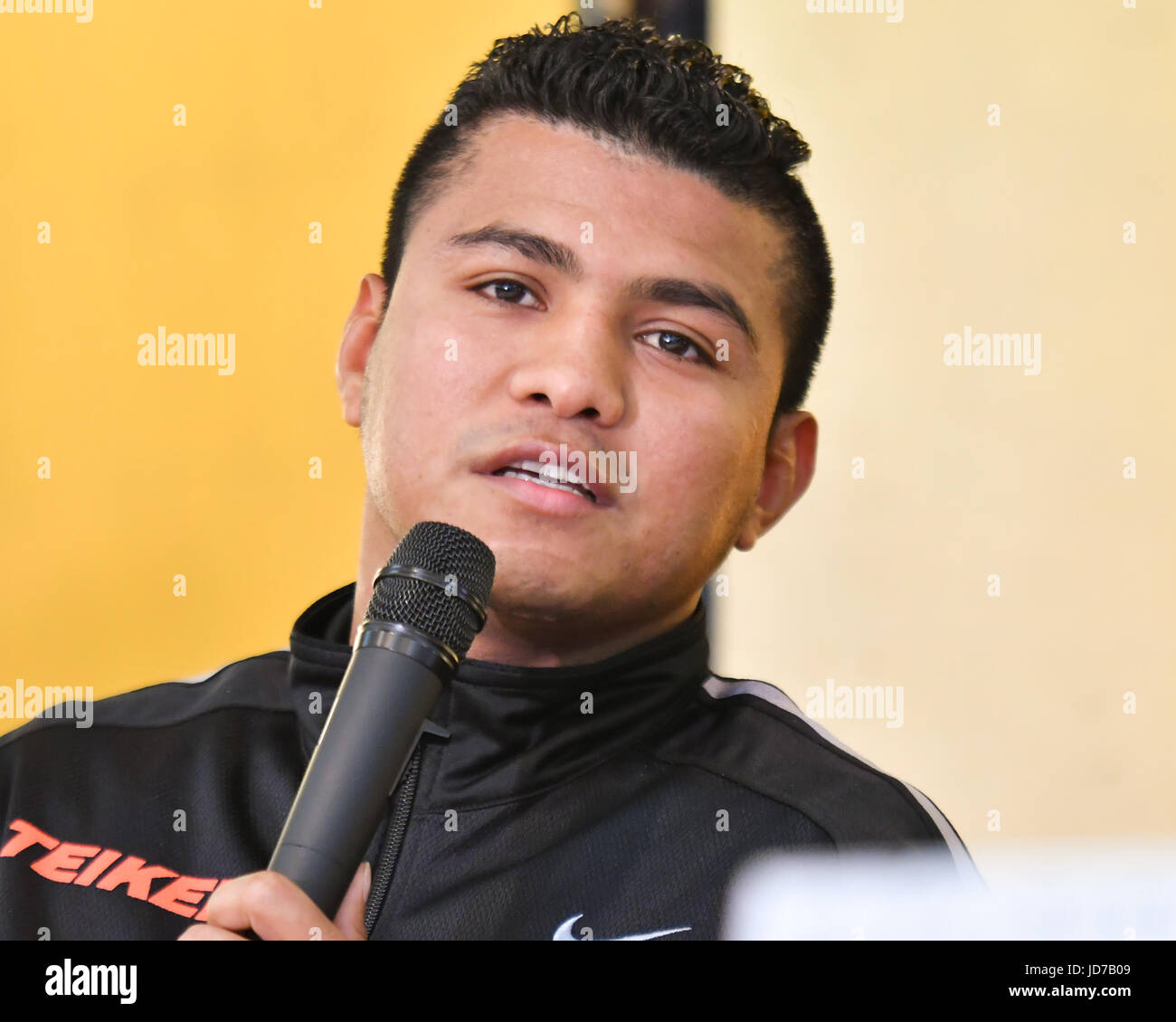 Tokyo, Japan. 19th June, 2017. Roman Gonzalez Boxing : Roman Gonzalez ...