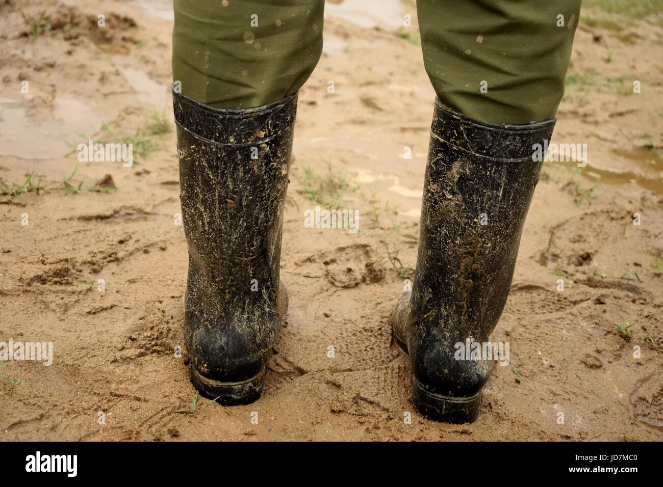 Muddy shoes hi-res stock photography and images - Alamy