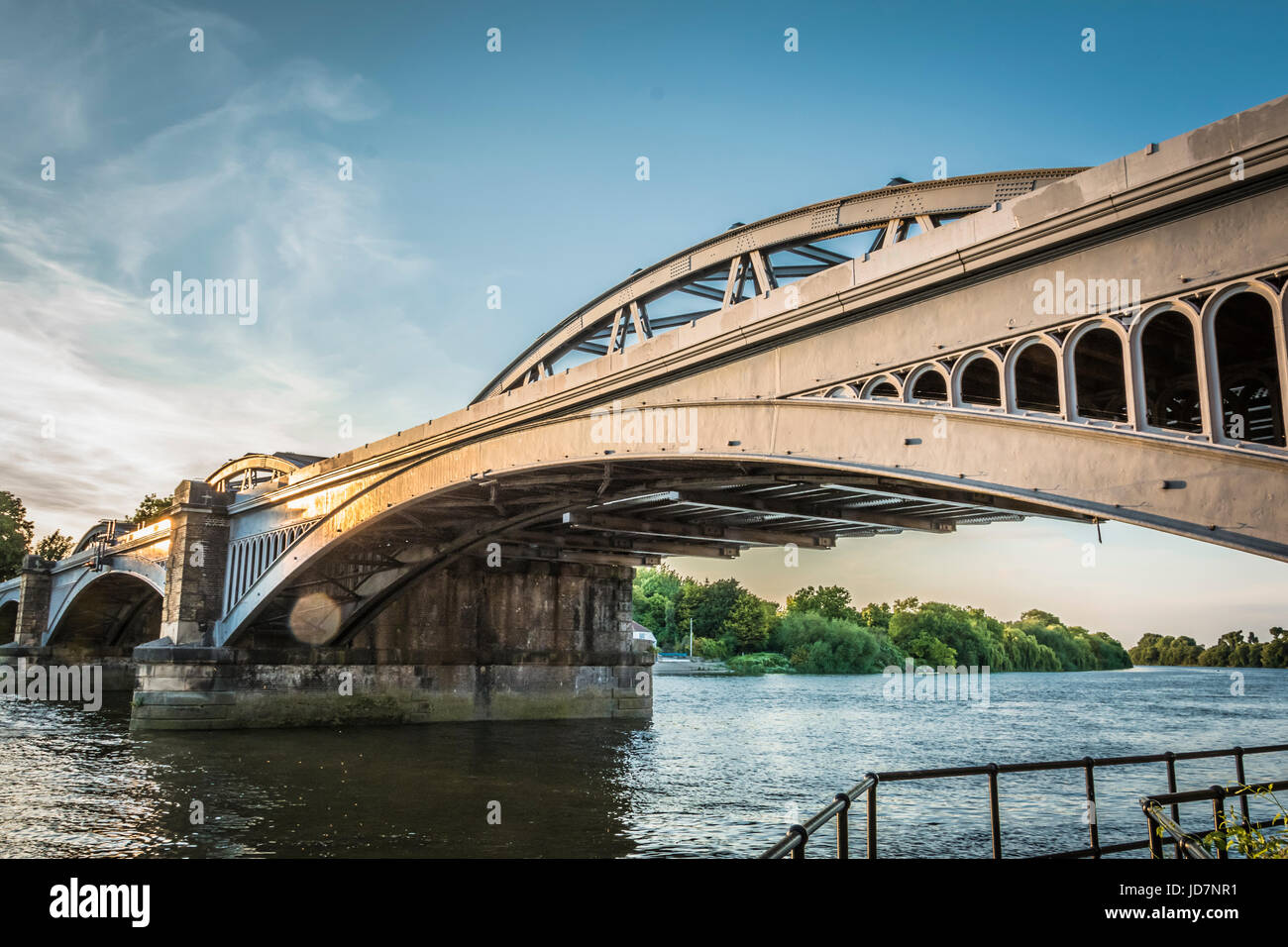 Cast iron railway bridge hi-res stock photography and images - Alamy