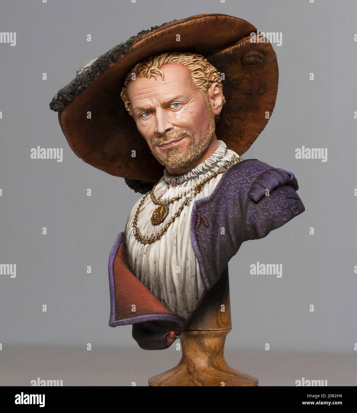 German Landsknecht 1-10 scale Model Bust Stock Photo - Alamy