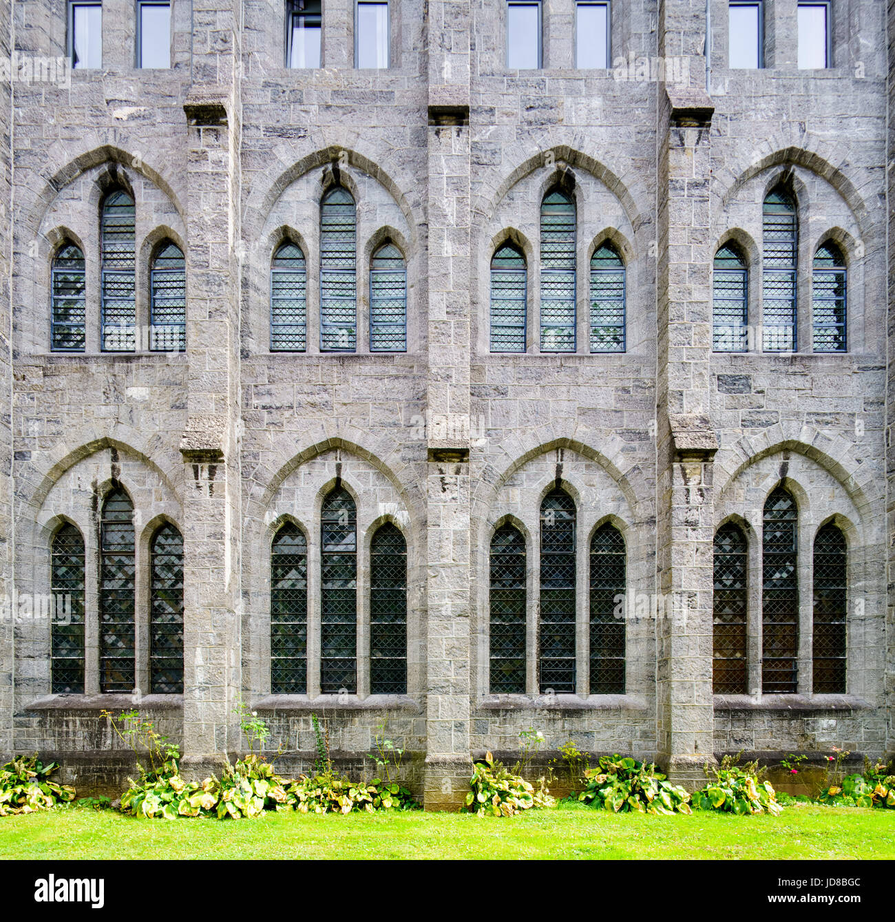 Full windows hi-res stock photography and images - Alamy