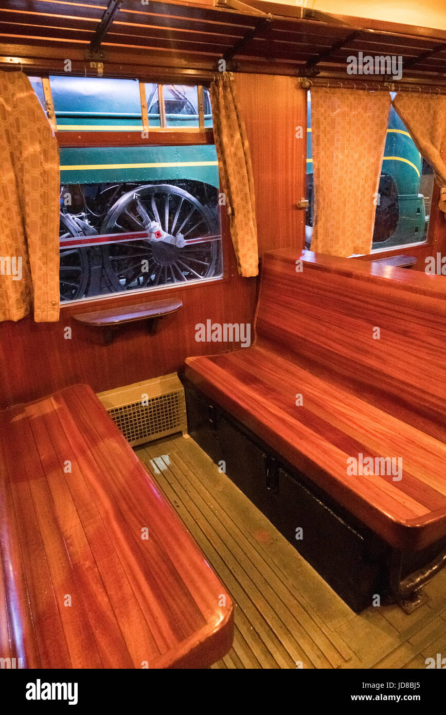 Old fashioned train interior hi-res stock photography and images - Alamy
