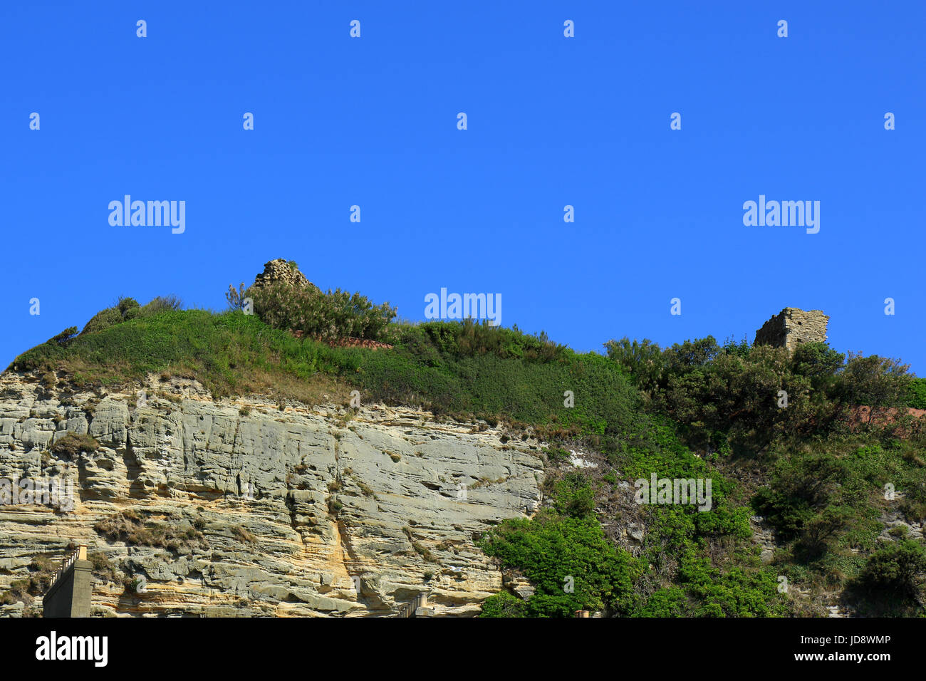 West cliffs at Hastings Stock Photo - Alamy