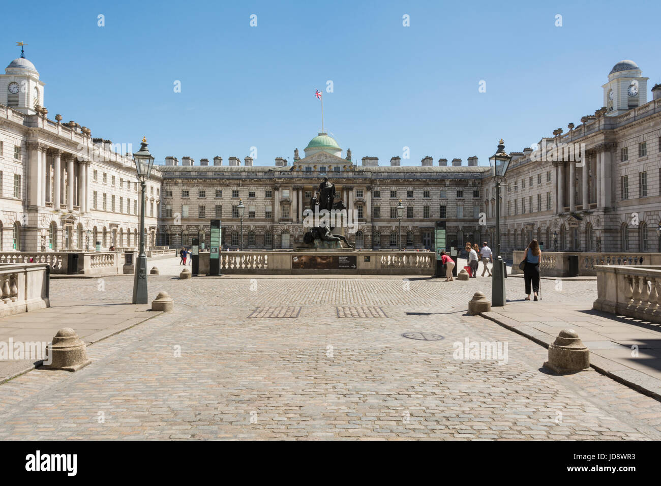 People neoclassical hi-res stock photography and images - Alamy