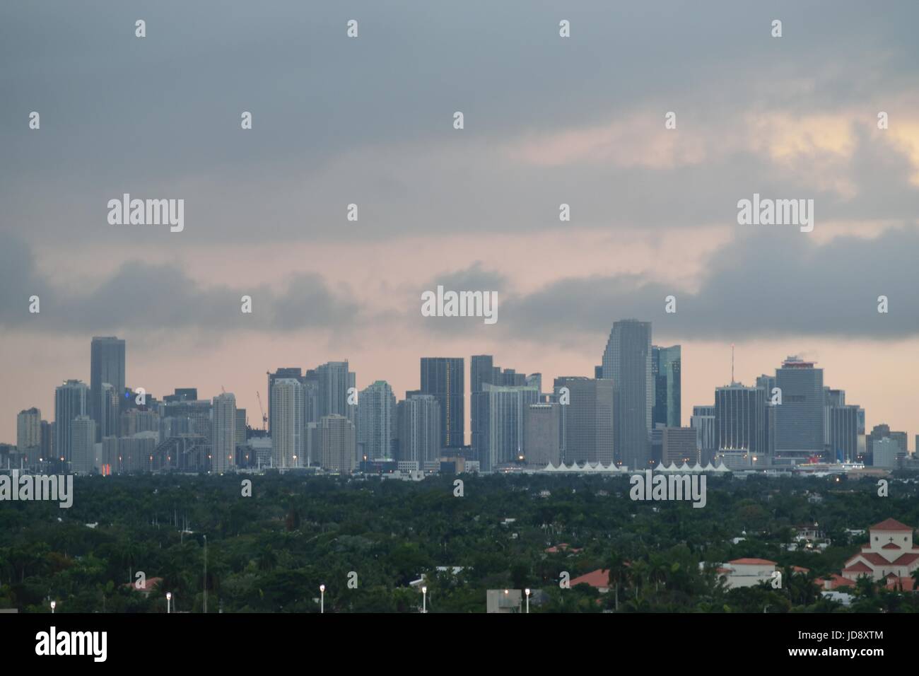 miami skyline at sunset Stock Photo - Alamy