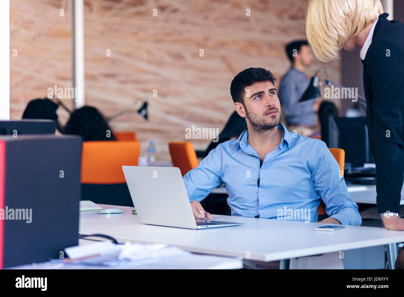Boss scolding a shameful employee at work in an office Stock Photo - Alamy
