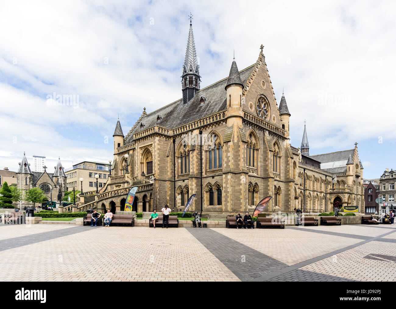 The McManus art gallery and museum in Albert Square Dundee Tayside Scotland UK Stock Photo - Alamy