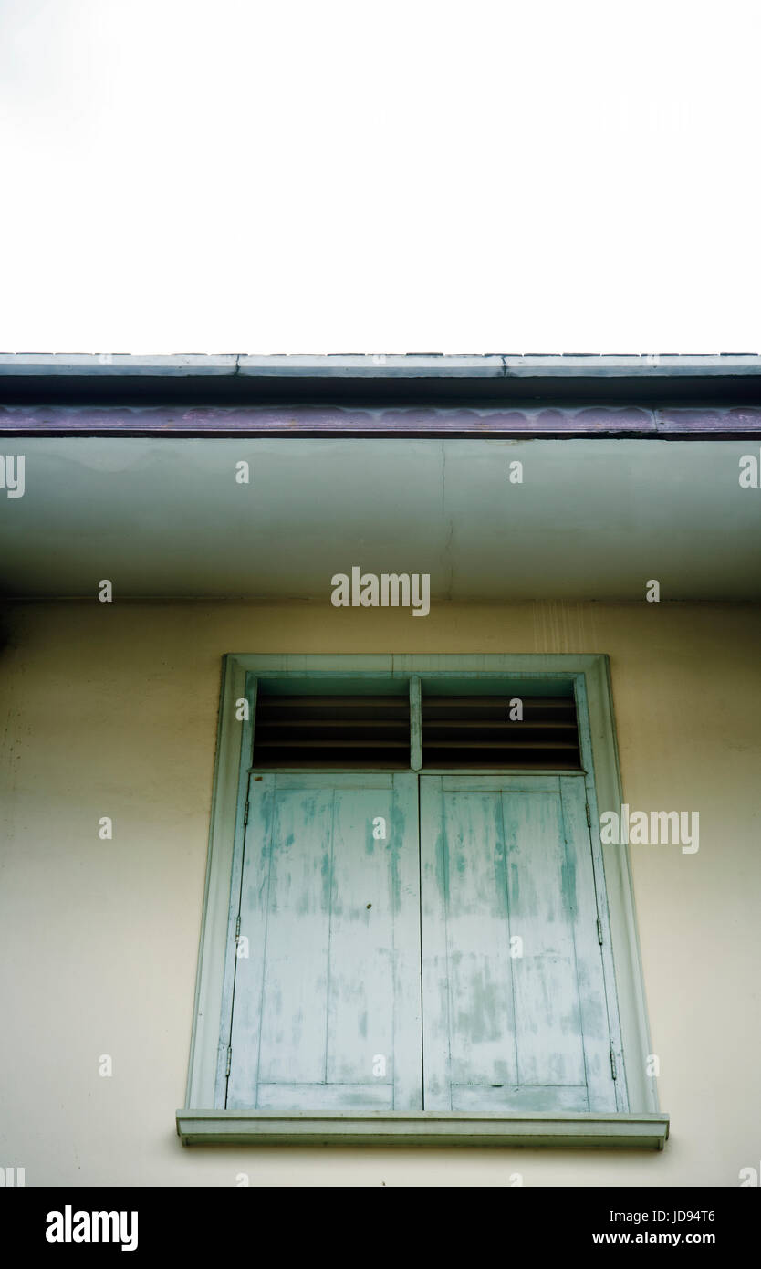 Plain shutters hi-res stock photography and images - Alamy