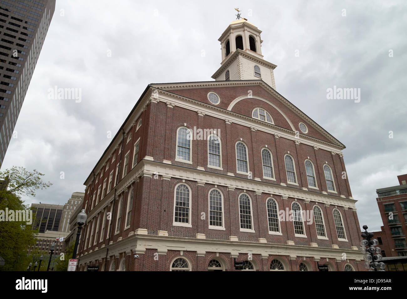 Faneuil hall boston hi-res stock photography and images - Alamy