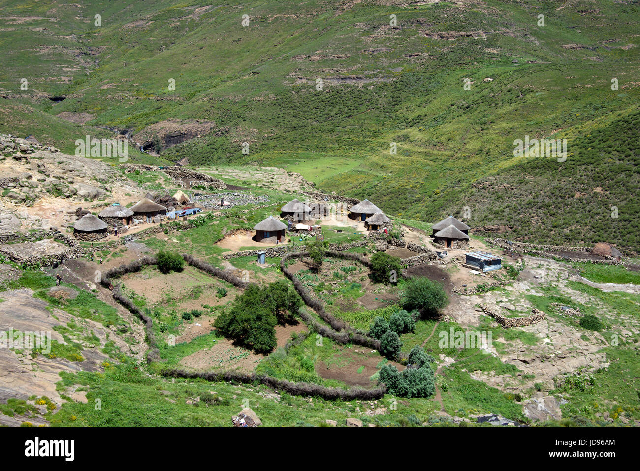 Traditional rondavels hi-res stock photography and images - Alamy