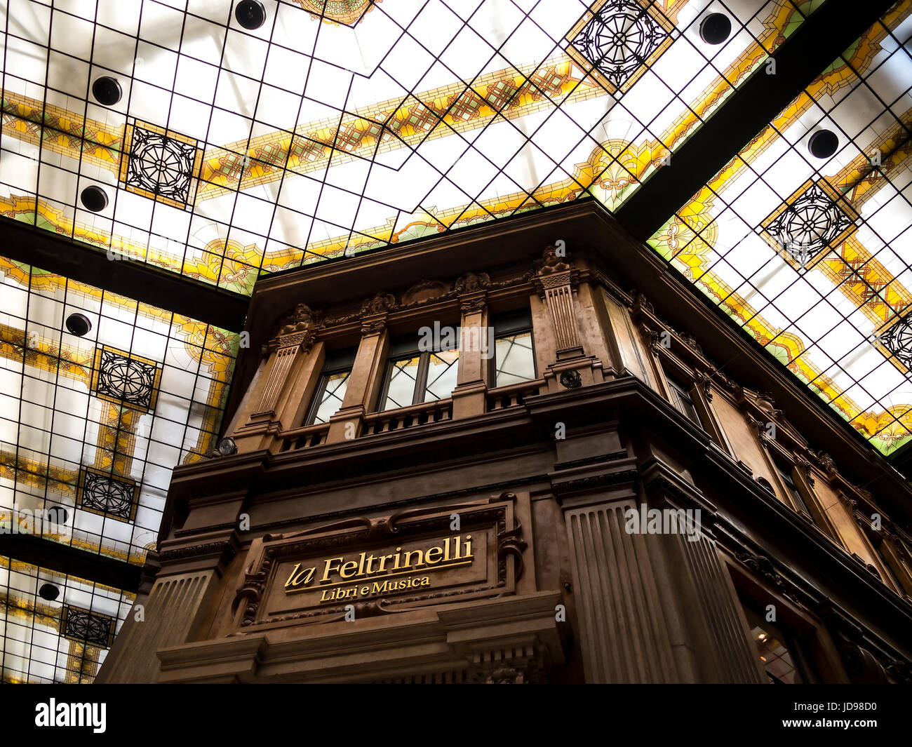 Shopping Mall on the Corso Italia in Rome Italy Stock Photo - Alamy