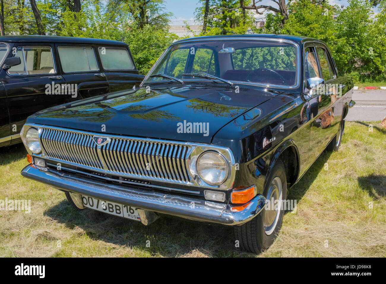 Volga gaz 24 car hi-res stock photography and images - Alamy