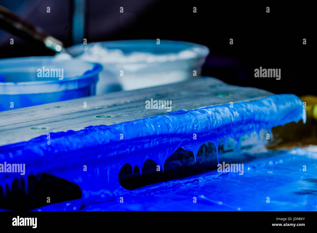 cold tone colour to grading blue tone color start from dark blue,middle ...