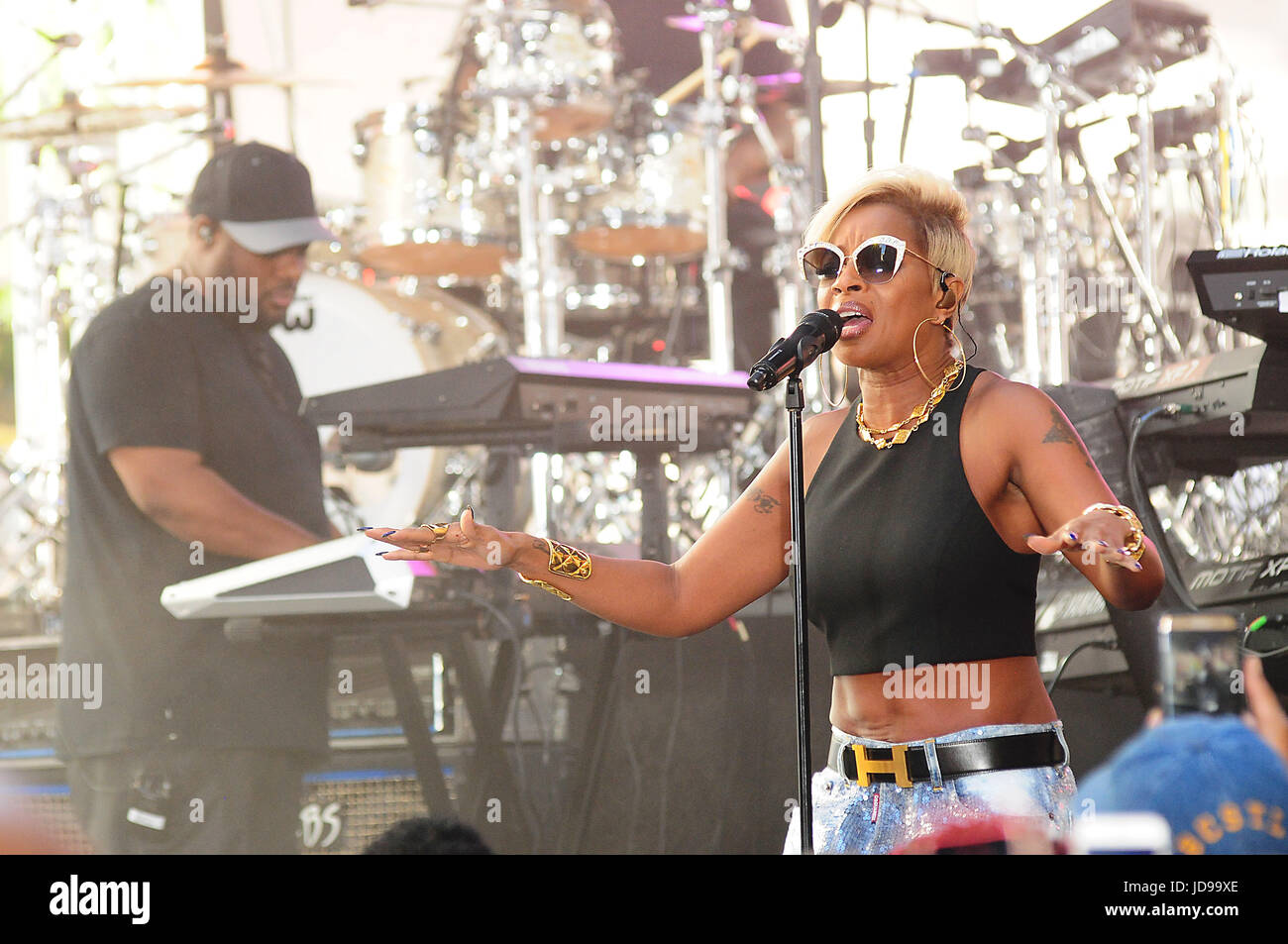Veteran singer Mary J. Blige performs some of her greatest hits and new ...