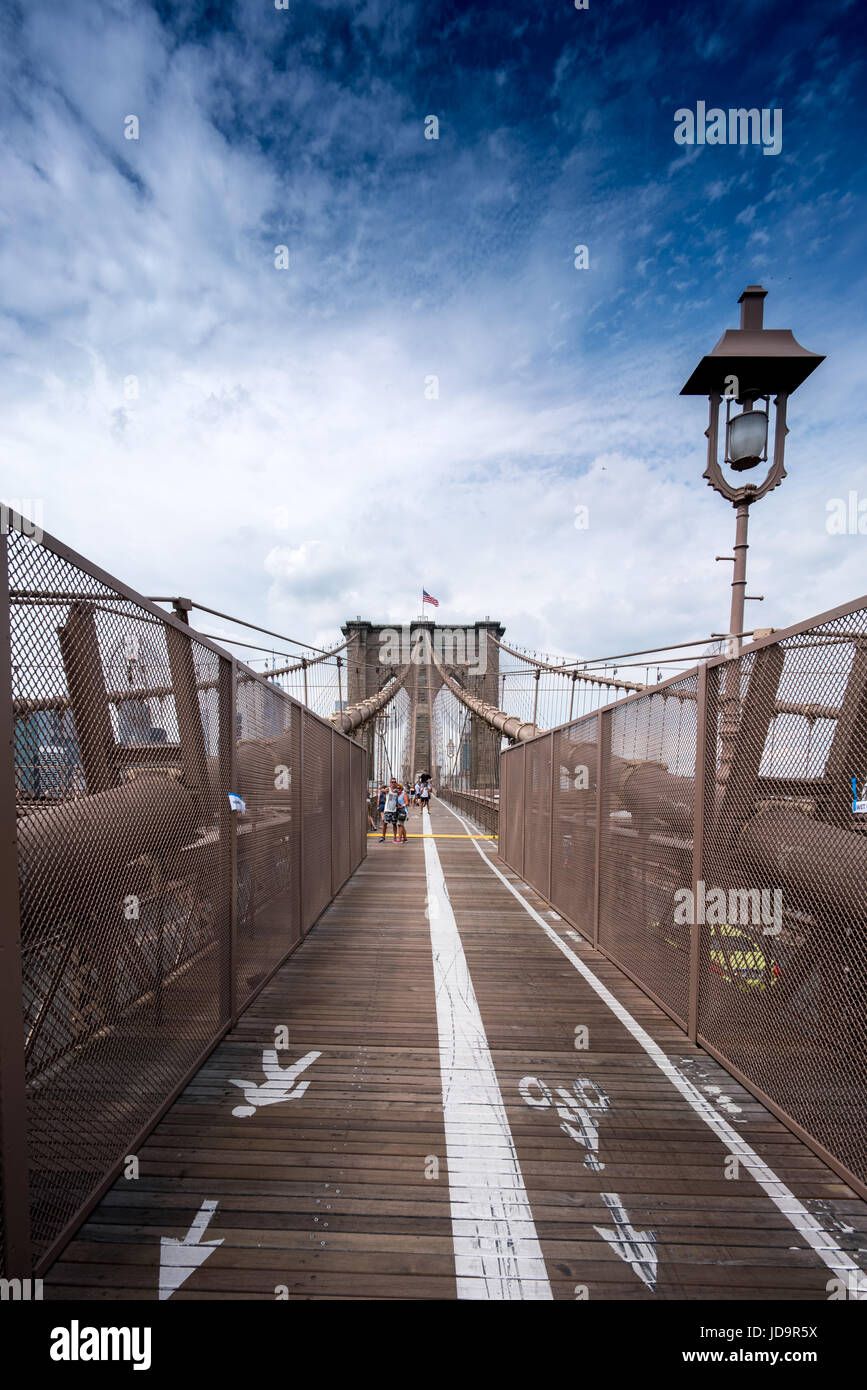 View brooklyn bridge walkway sign hi-res stock photography and images ...