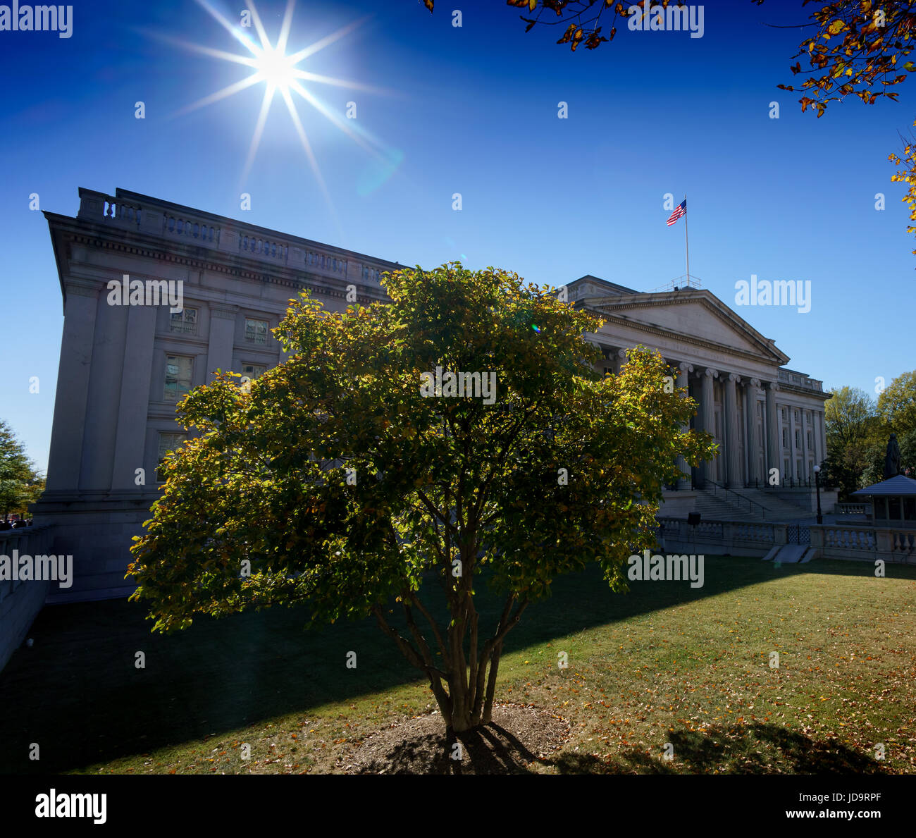 Single building architecture hi-res stock photography and images - Alamy