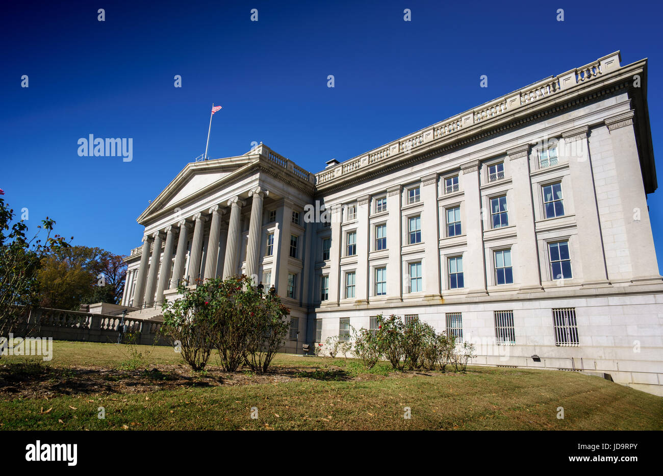 Distant view, front view, exterior government building, Washington DC ...