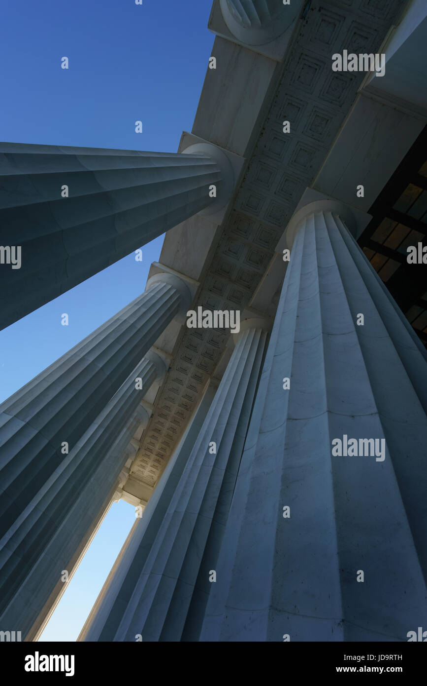 Columns lincoln memorial hi-res stock photography and images - Alamy