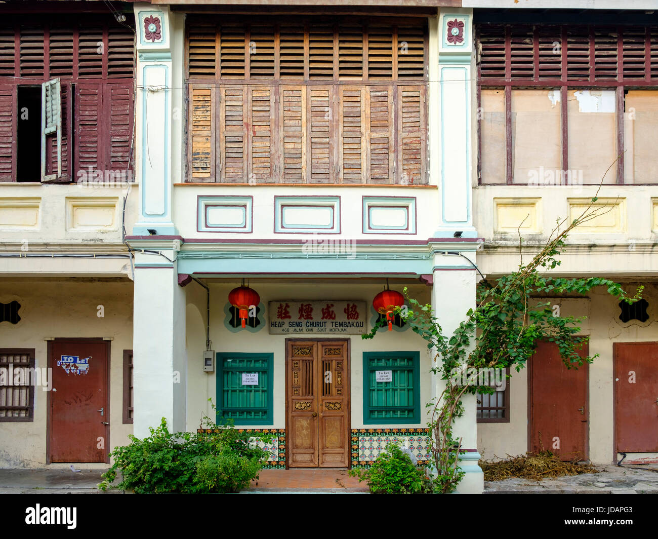 Shophouse architecture hi-res stock photography and images - Alamy