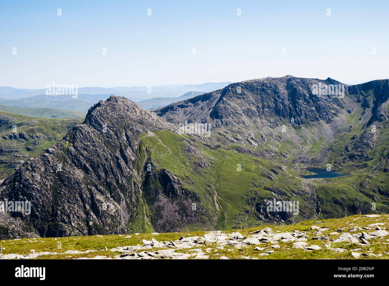 Snowdonia mount tryfan summer hi-res stock photography and images - Alamy