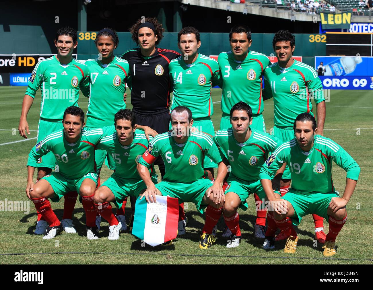 Team usa gold team hi-res stock photography and images - Alamy