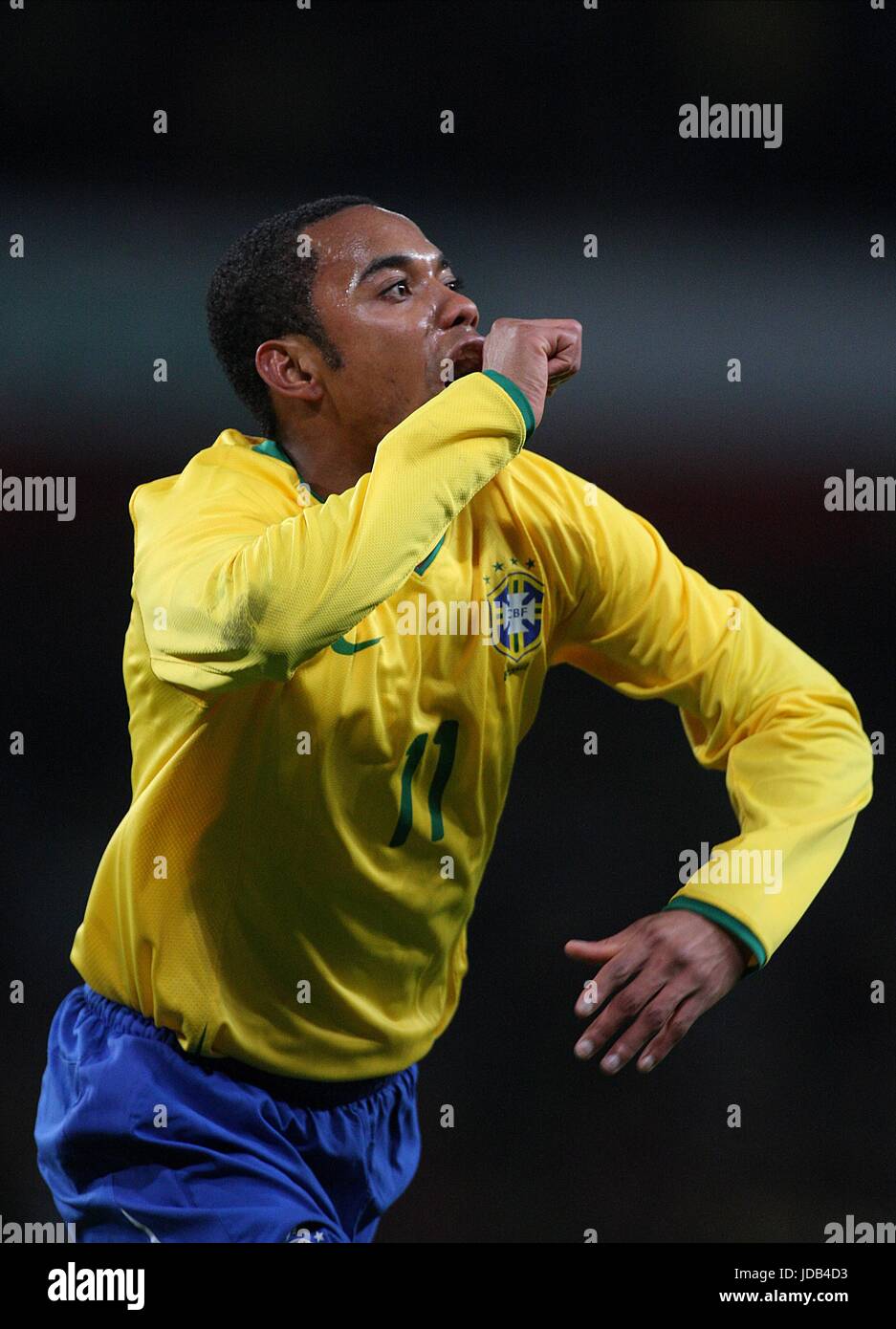 Robinho celebrates hi-res stock photography and images - Alamy