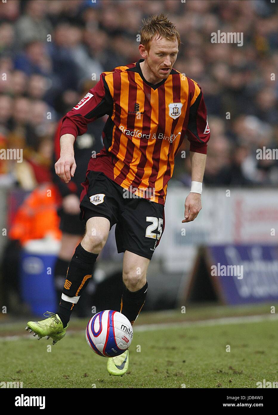 STEVE JONES BRADFORD CITY FC VALLEY PARADE BRADFORD ENGLAND 14 February ...