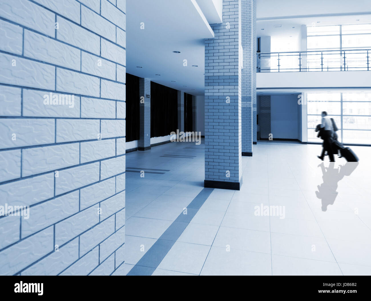 School hall main entrance hi-res stock photography and images - Alamy