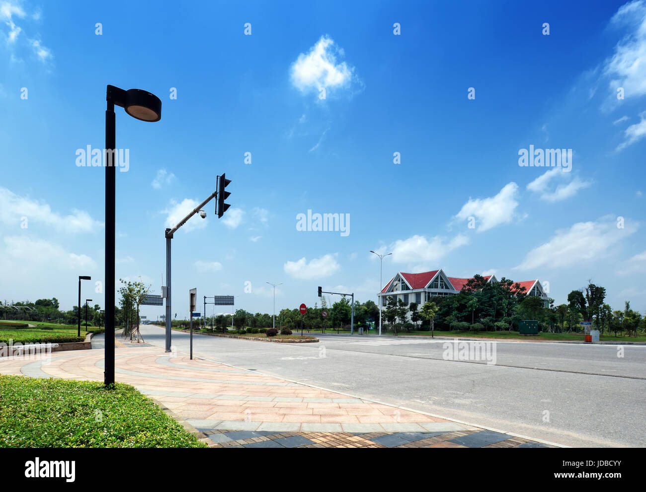 Clean and tidy city streets Stock Photo - Alamy