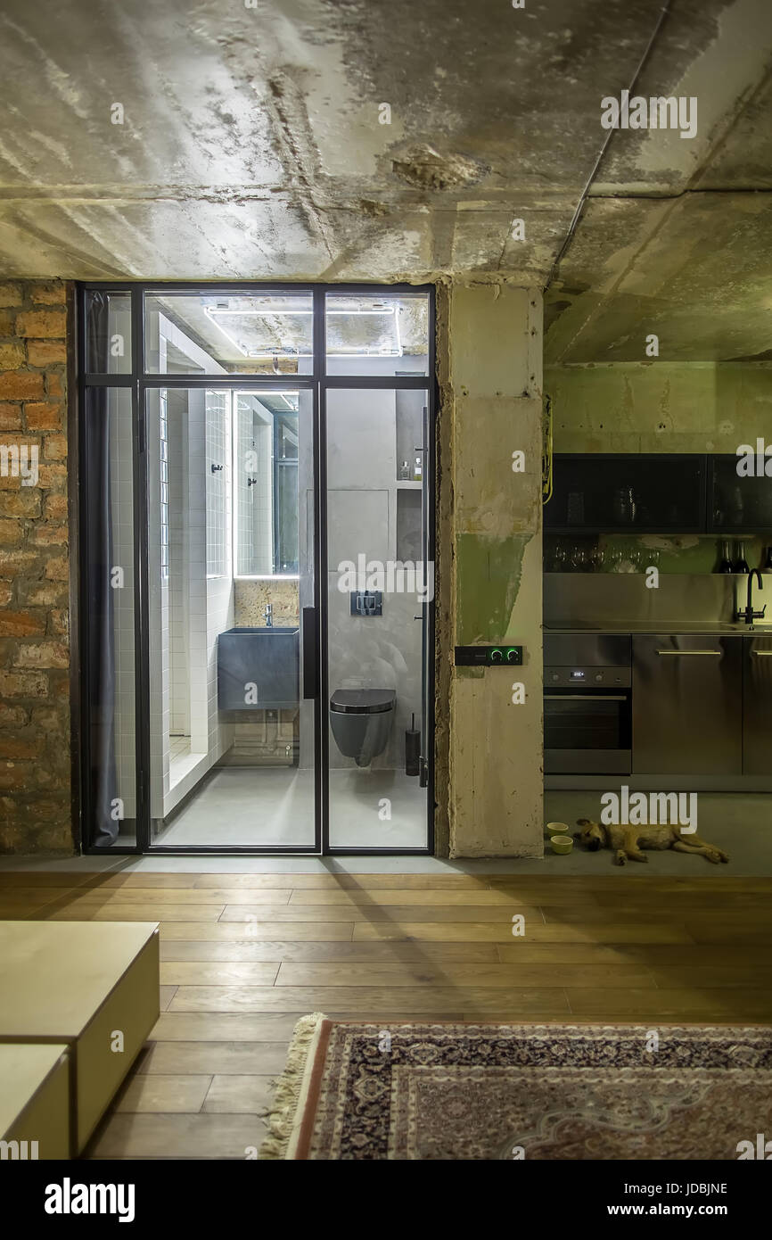 Flat in loft style Stock Photo - Alamy