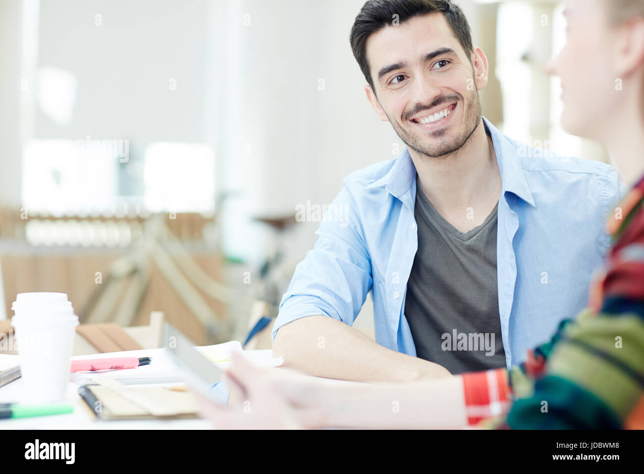 Learner listening hi-res stock photography and images - Alamy
