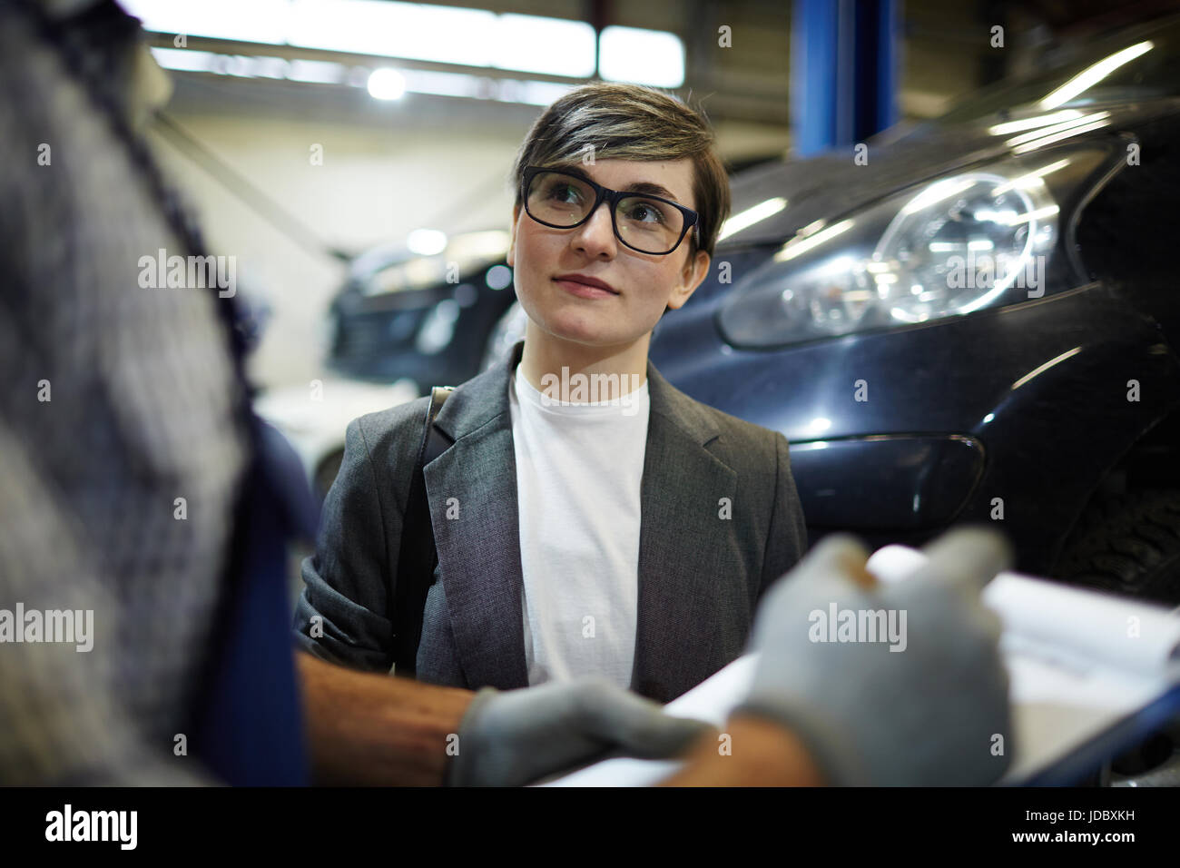 Technician client hi-res stock photography and images - Alamy