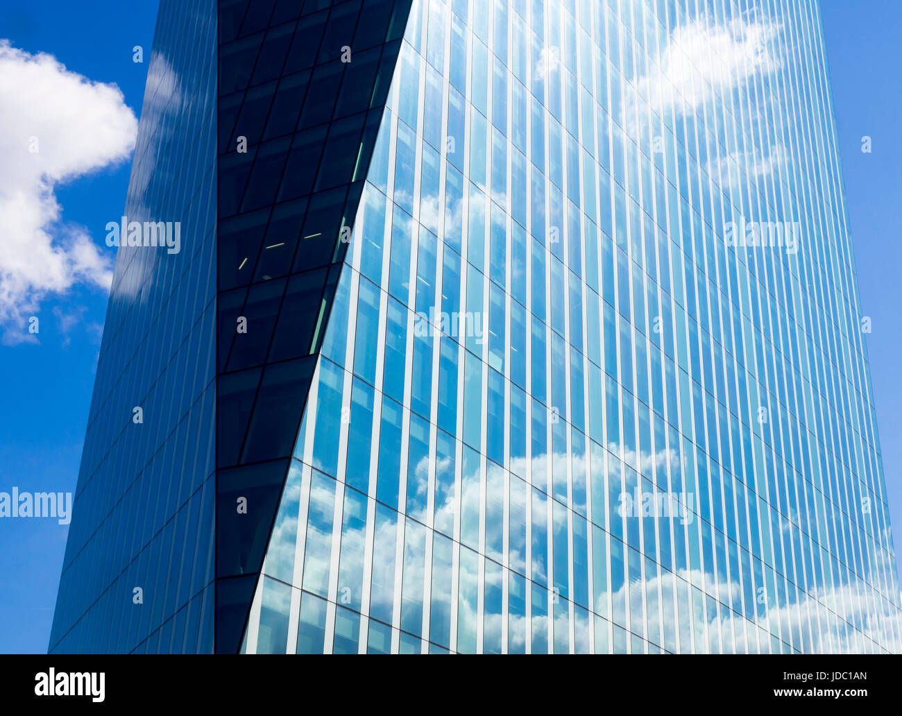 Reflection in a Building Stock Photo - Alamy