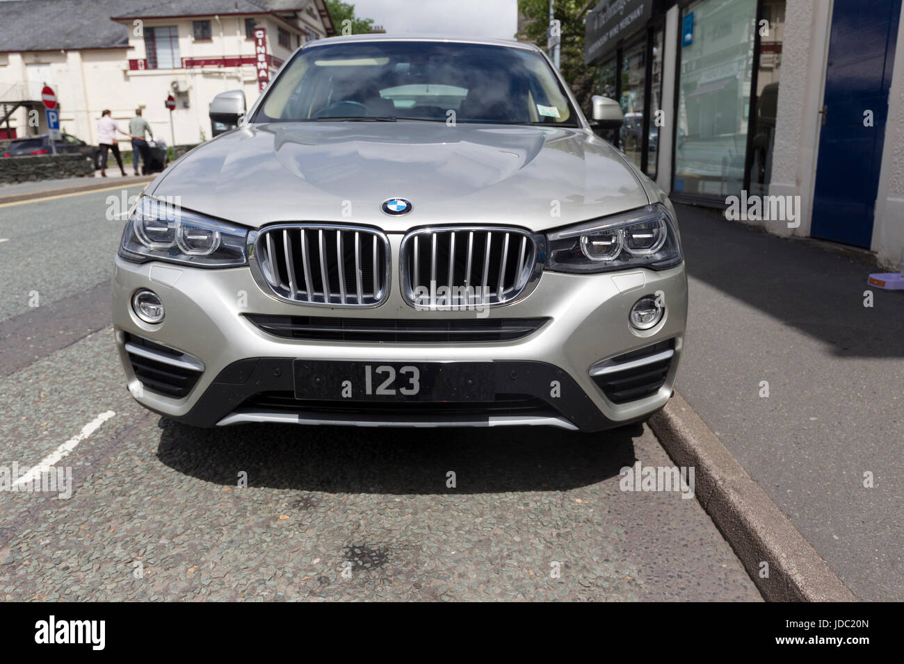 Unique car number plate hi-res stock photography and images - Alamy