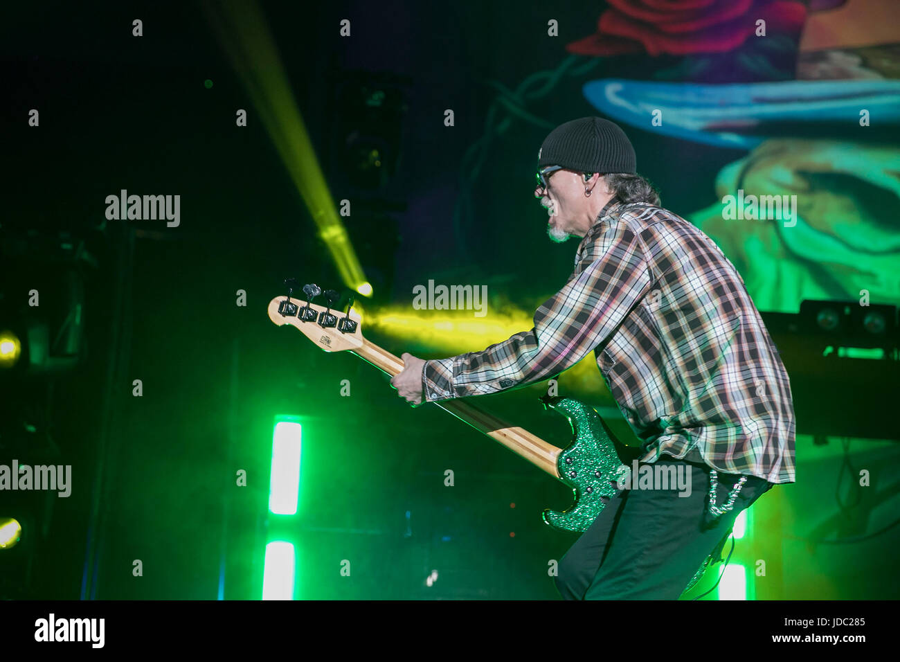 Bobby dall hi-res stock photography and images - Alamy