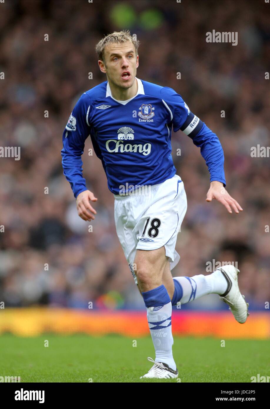 Everton phil neville hi-res stock photography and images - Alamy