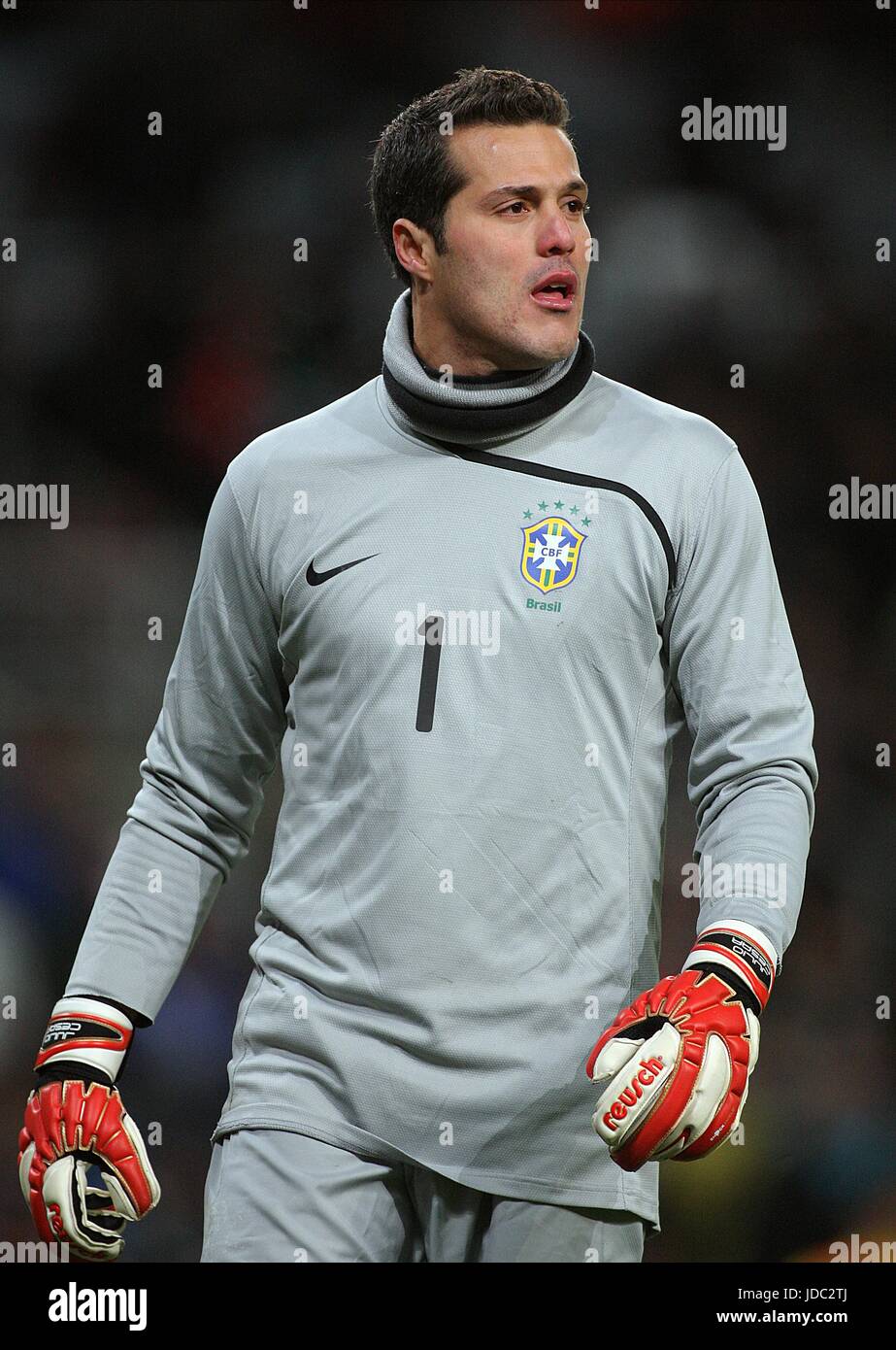 JULIO CESAR BRAZIL & INTER MILAN EMIRATES STADIUM LONDON ENGLAND 10 ...