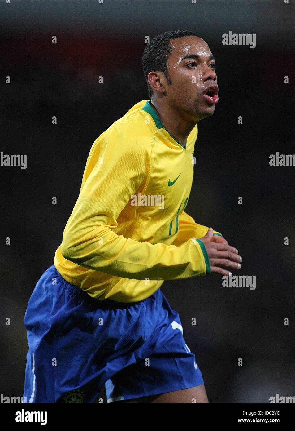 ROBINHO BRAZIL & MANCHESTER CITY FC EMIRATES STADIUM LONDON ENGLAND 10 ...