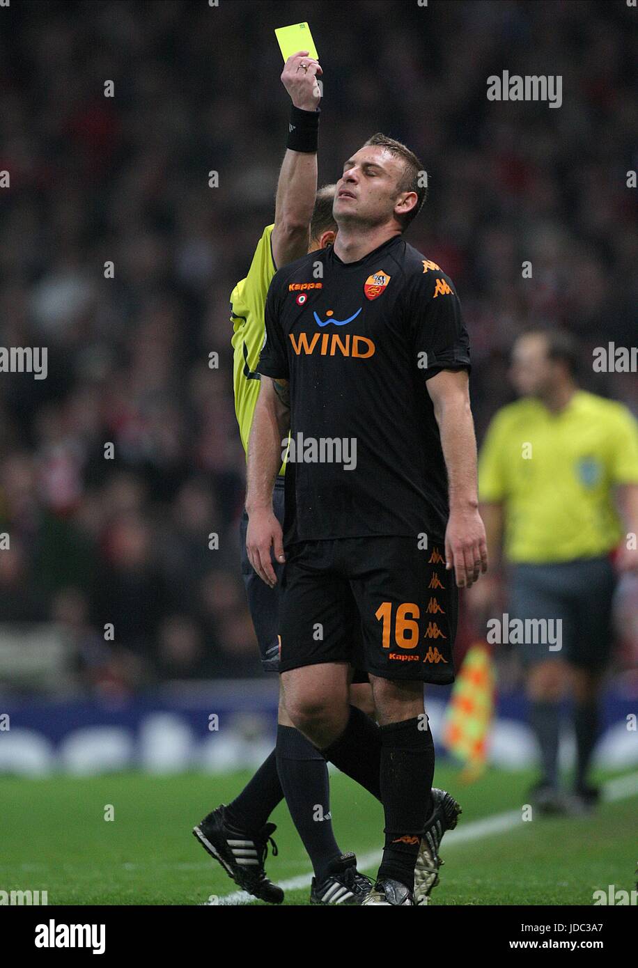 Emirates stadium daniele de rossi hi-res stock photography and images ...