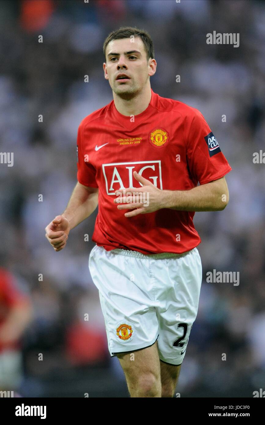 DARRON GIBSON MANCHESTER UNITED FC WEMBLEY STADIUM LONDON ENGLAND 01 ...