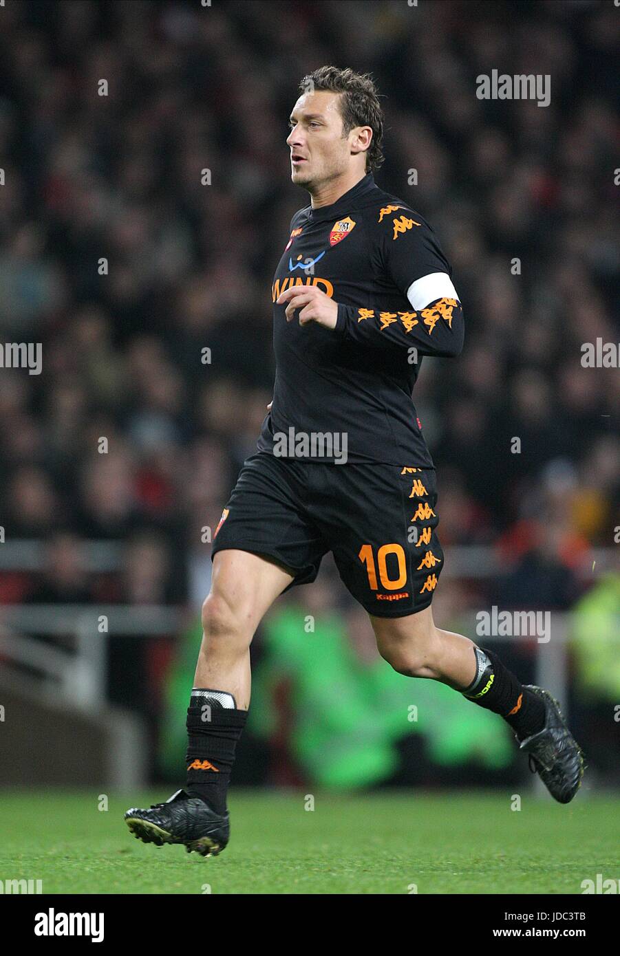 FRANCESCO TOTTI AS ROMA EMIRATES STADIUM LONDON ENGLAND 24 February ...